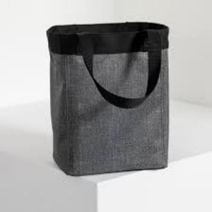 thirty-one - Poshmark